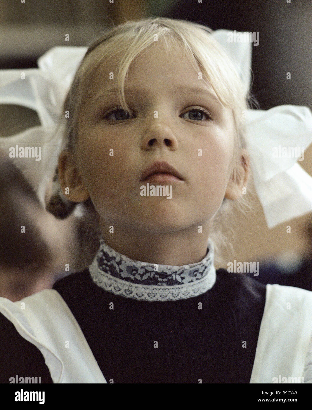 A first form girl from a Moscow school Stock Photo - Alamy