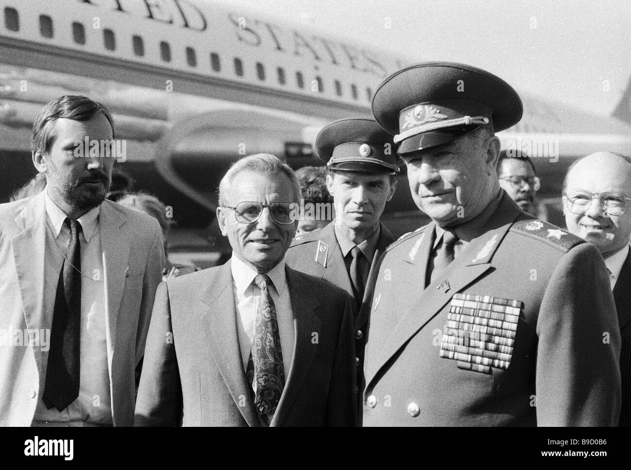 U S S R Defense Minister Dmitry Yazov second from right and U S ...