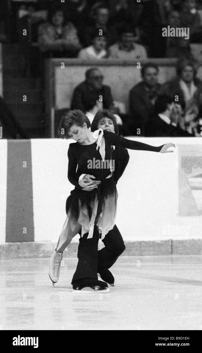 World figure skating champions Natalia Bestemyanova and Akexander Bukin ...