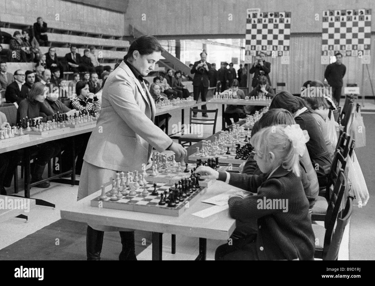 World chess champion Maya Chiburdanidze giving a simultaneous ...
