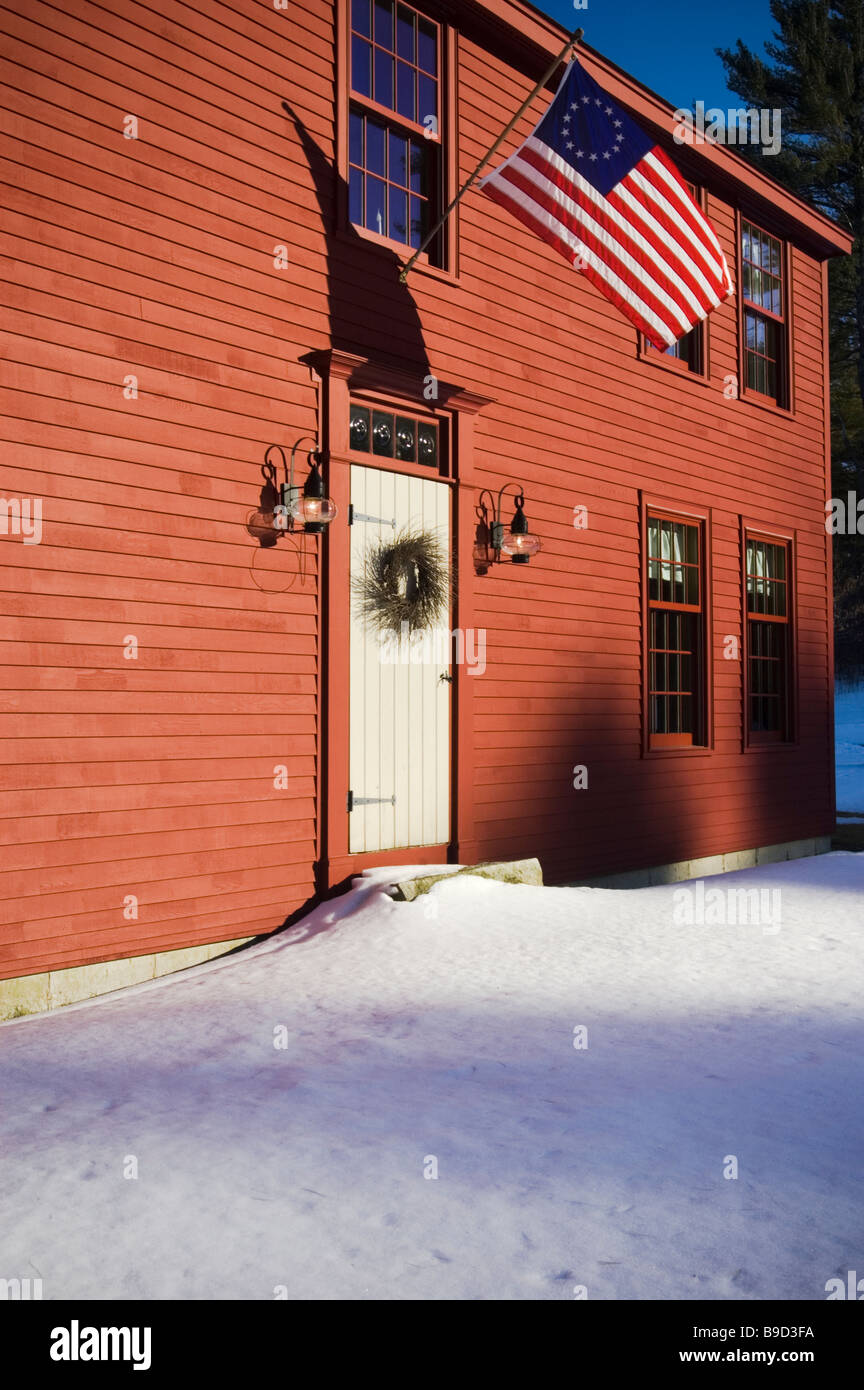 Front entrance red saltbox style home Stock Photo - Alamy