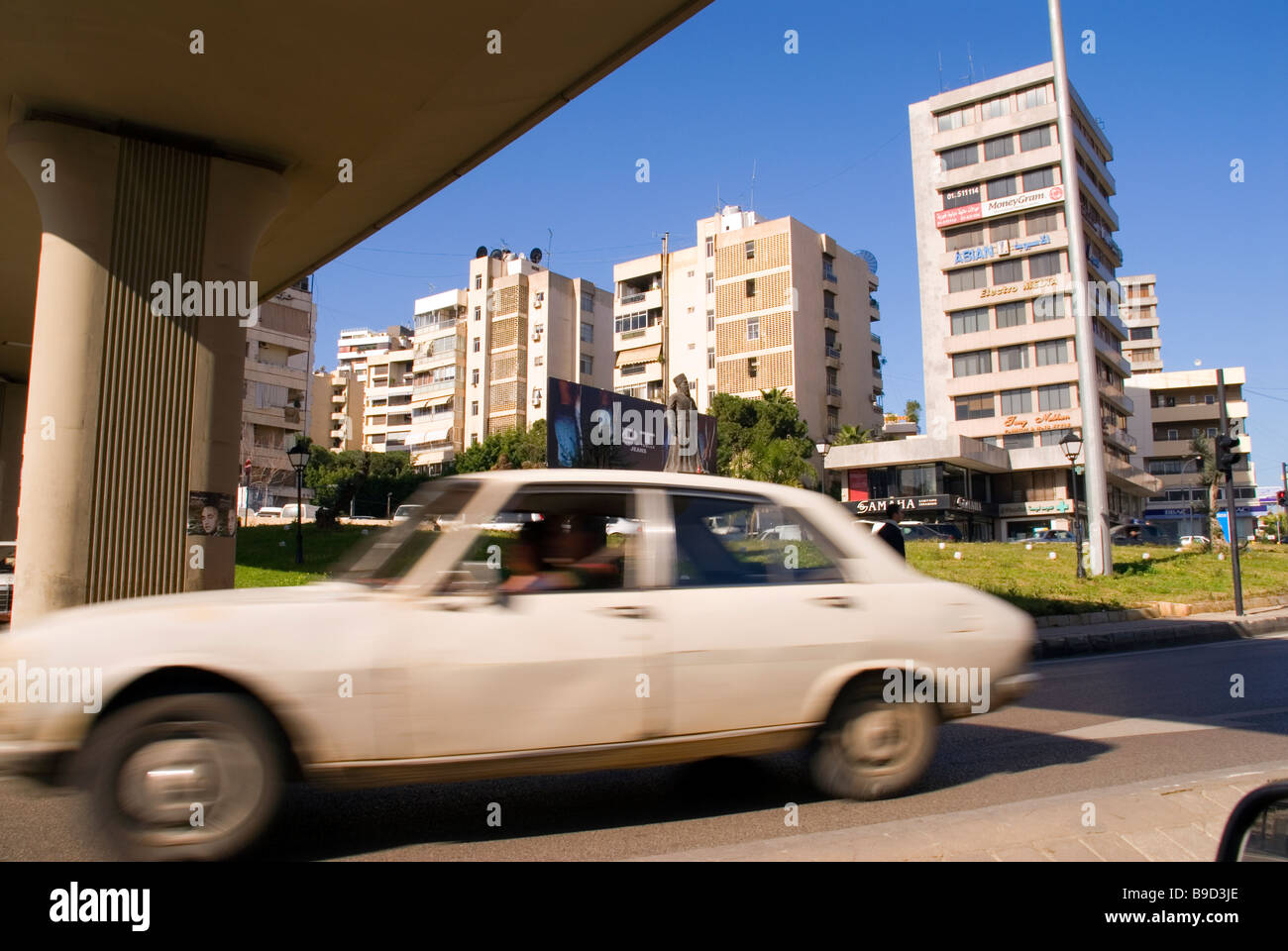 on the roadside beirut lebanon Stock Photo - Alamy