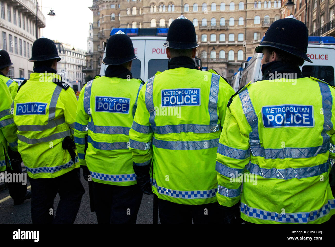 Bobby line hi-res stock photography and images - Alamy