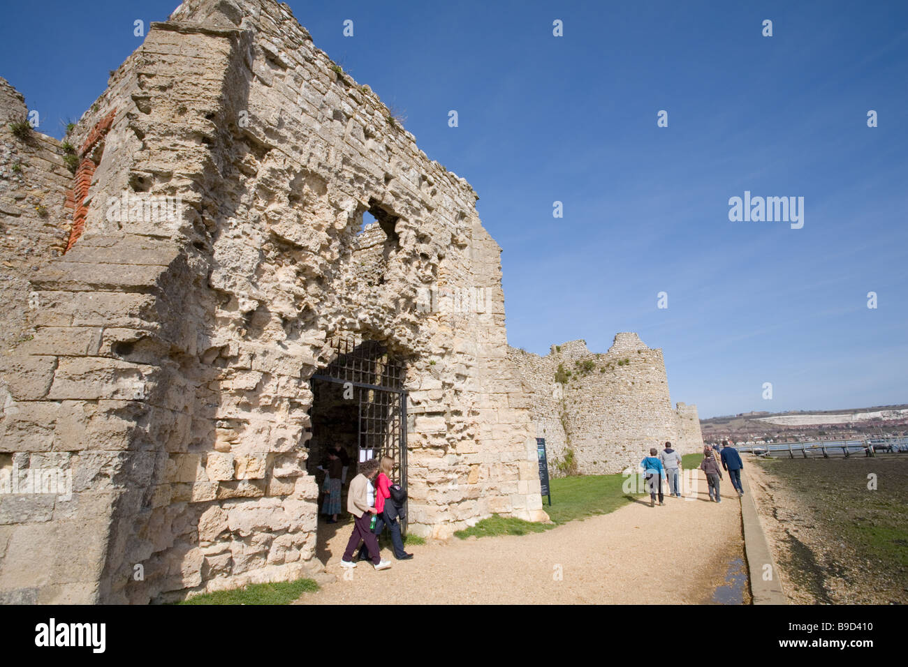 Portchester Castle which has Roman walls and inner Norman keep Stock ...