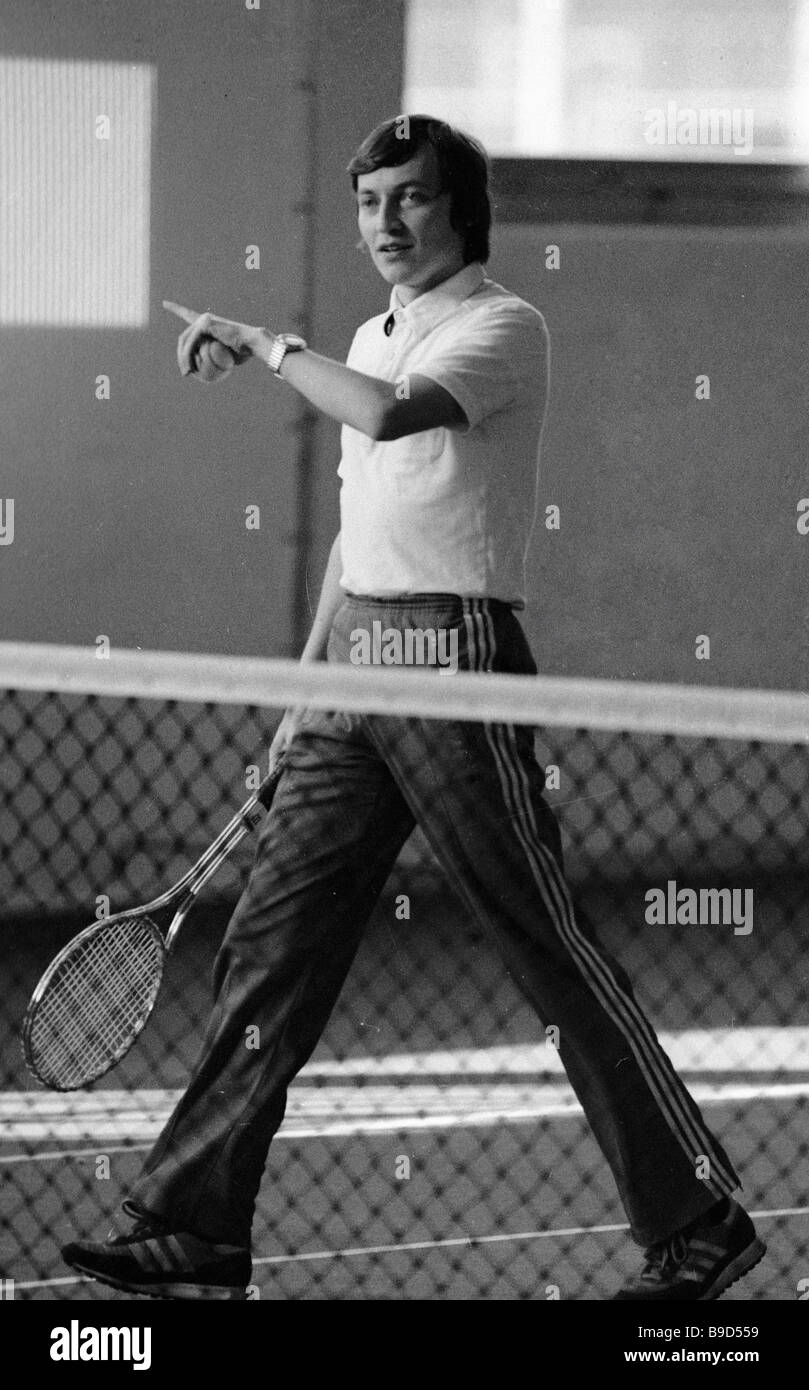 Anatoly Karpov thrice world chess champion playing tennis Stock Photo ...