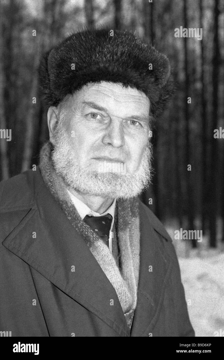 Corresponding member of the USSR Academy of Sciences Alexei Yablokov ...