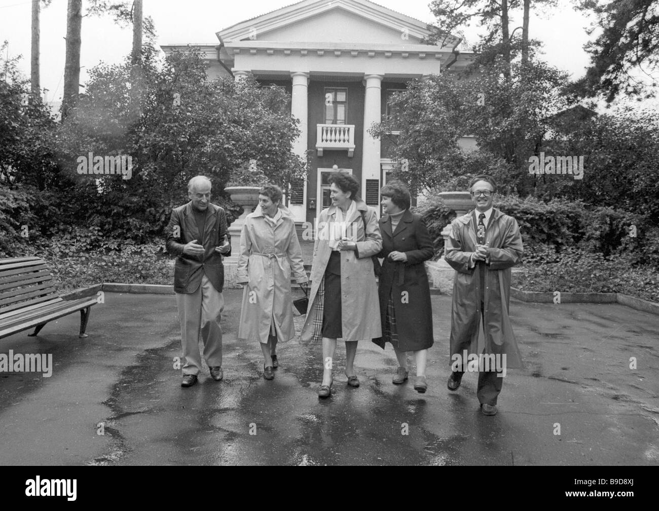 Left to right Soviet physicist member of USSR Academy of Sciences ...