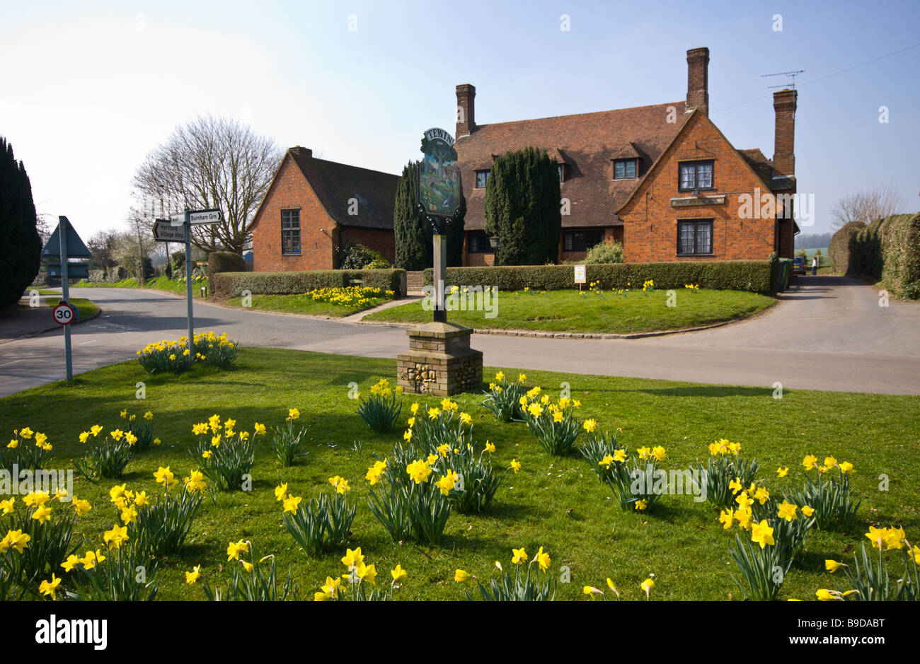 Tewin hi-res stock photography and images - Alamy