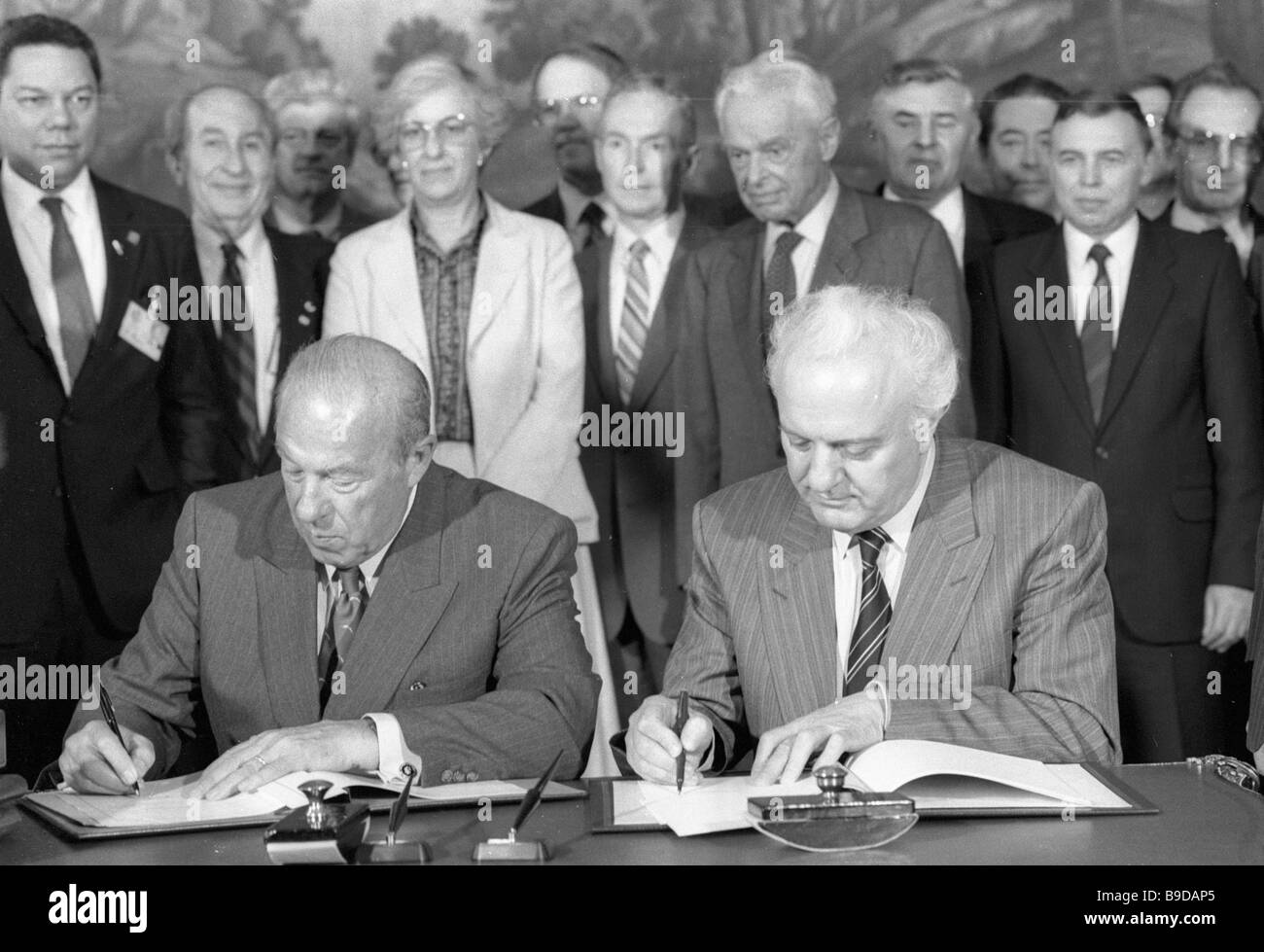 Eduard Shevardnadze High Resolution Stock Photography and Images - Alamy