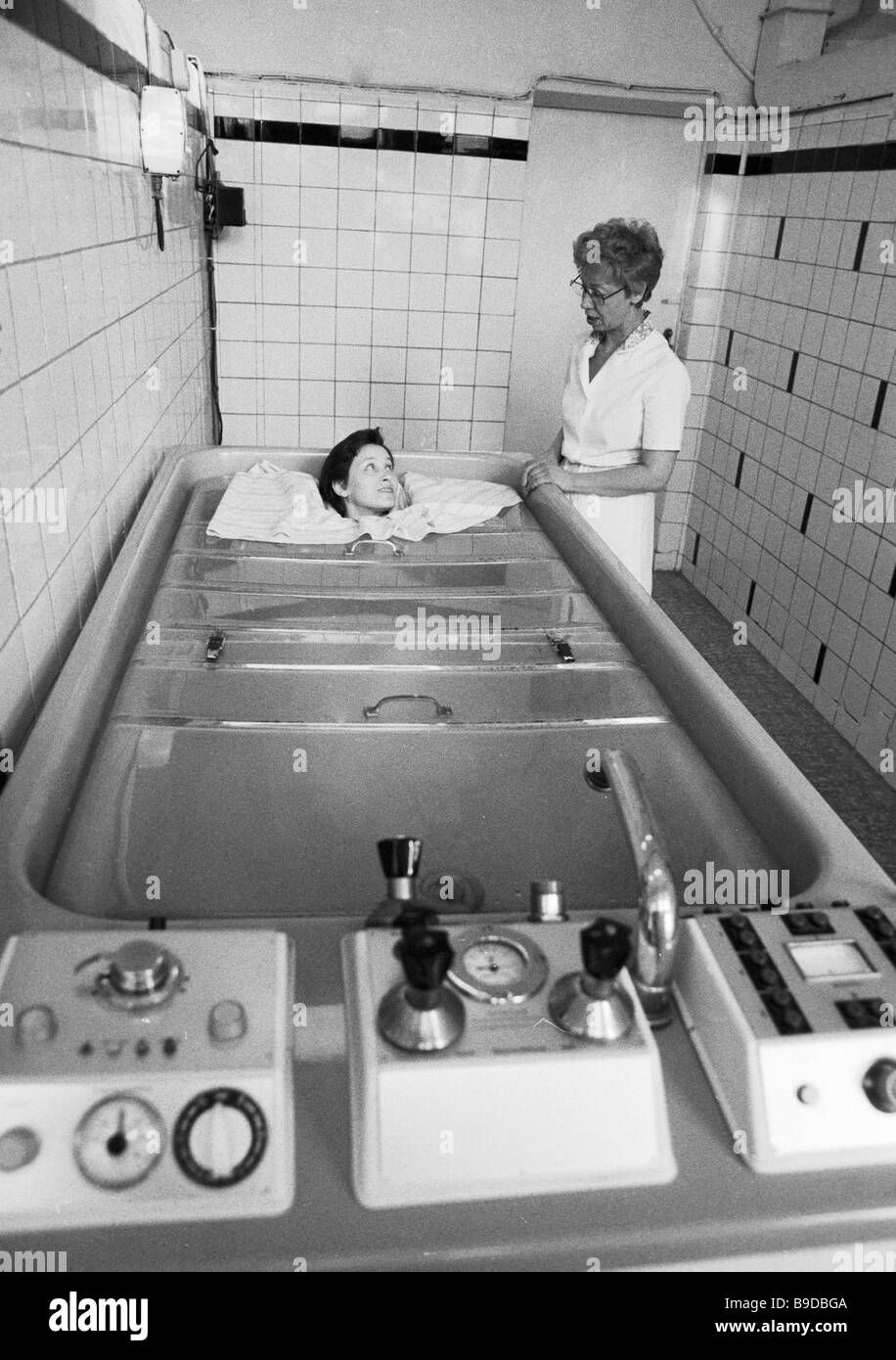 Patient Bath High Resolution Stock Photography and Images - Alamy