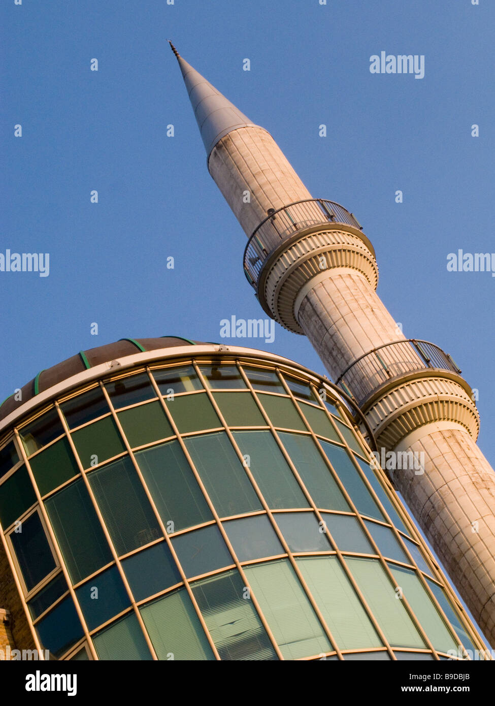 Mosque Dome Uk High Resolution Stock Photography and Images - Alamy
