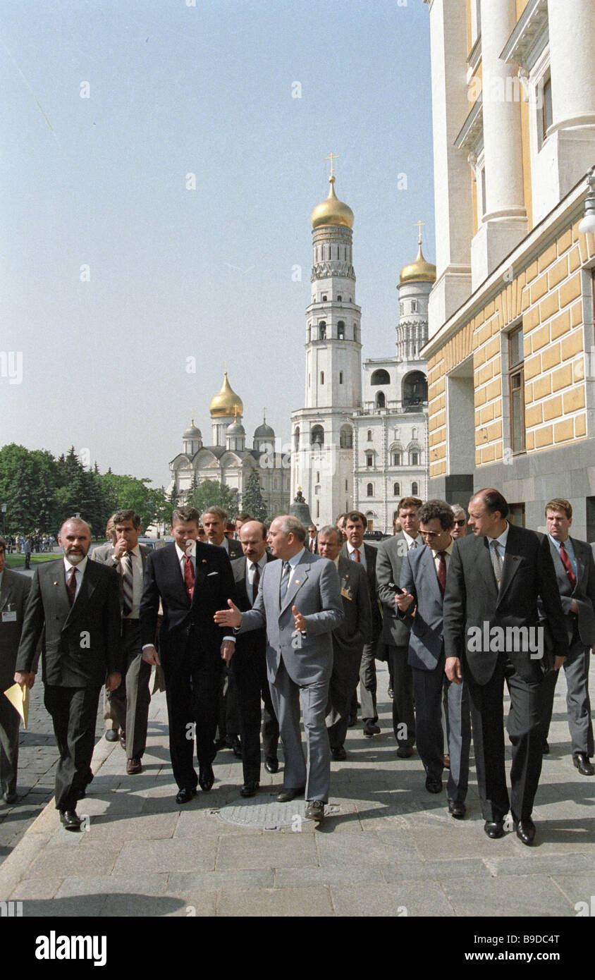 The Soviet Communist Party s General Secretary Leonid Brezhnev center ...