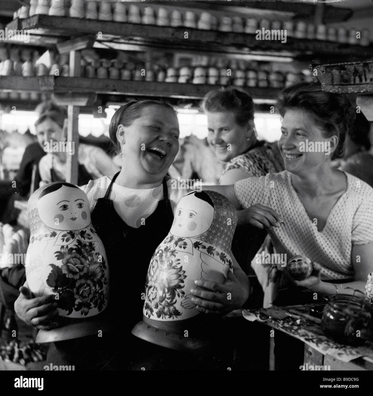 Decorative wood carving and painting center at Semyonov home of famed ...