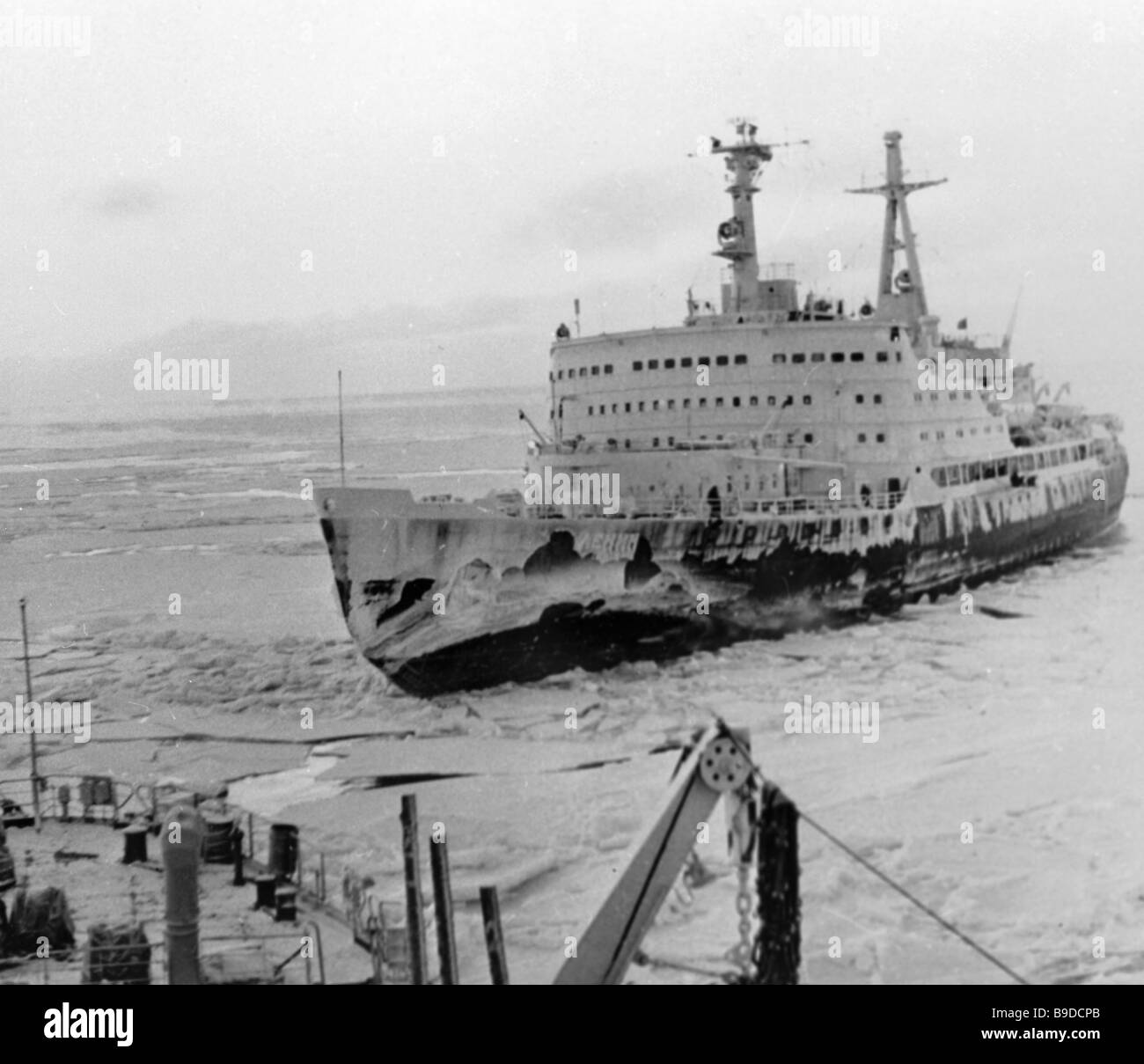 The nuclear powered icebreaker Lenin Stock Photo - Alamy