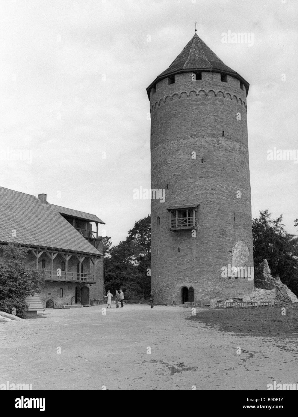 A turret of the Turaida Castle Middle Ages Stock Photo - Alamy