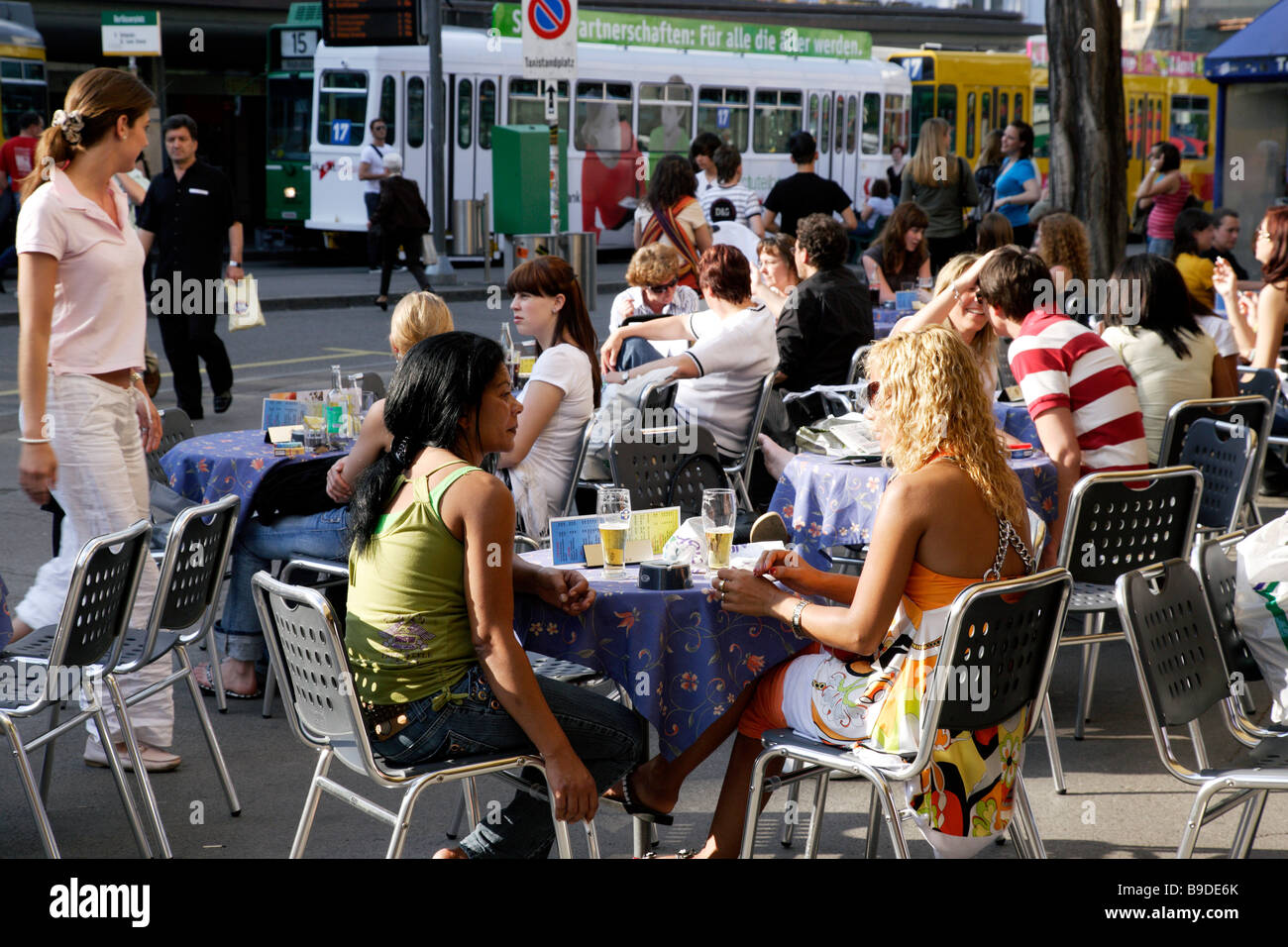 Cafe barfüsserplatz Basel Schweiz Stock Photo - Alamy