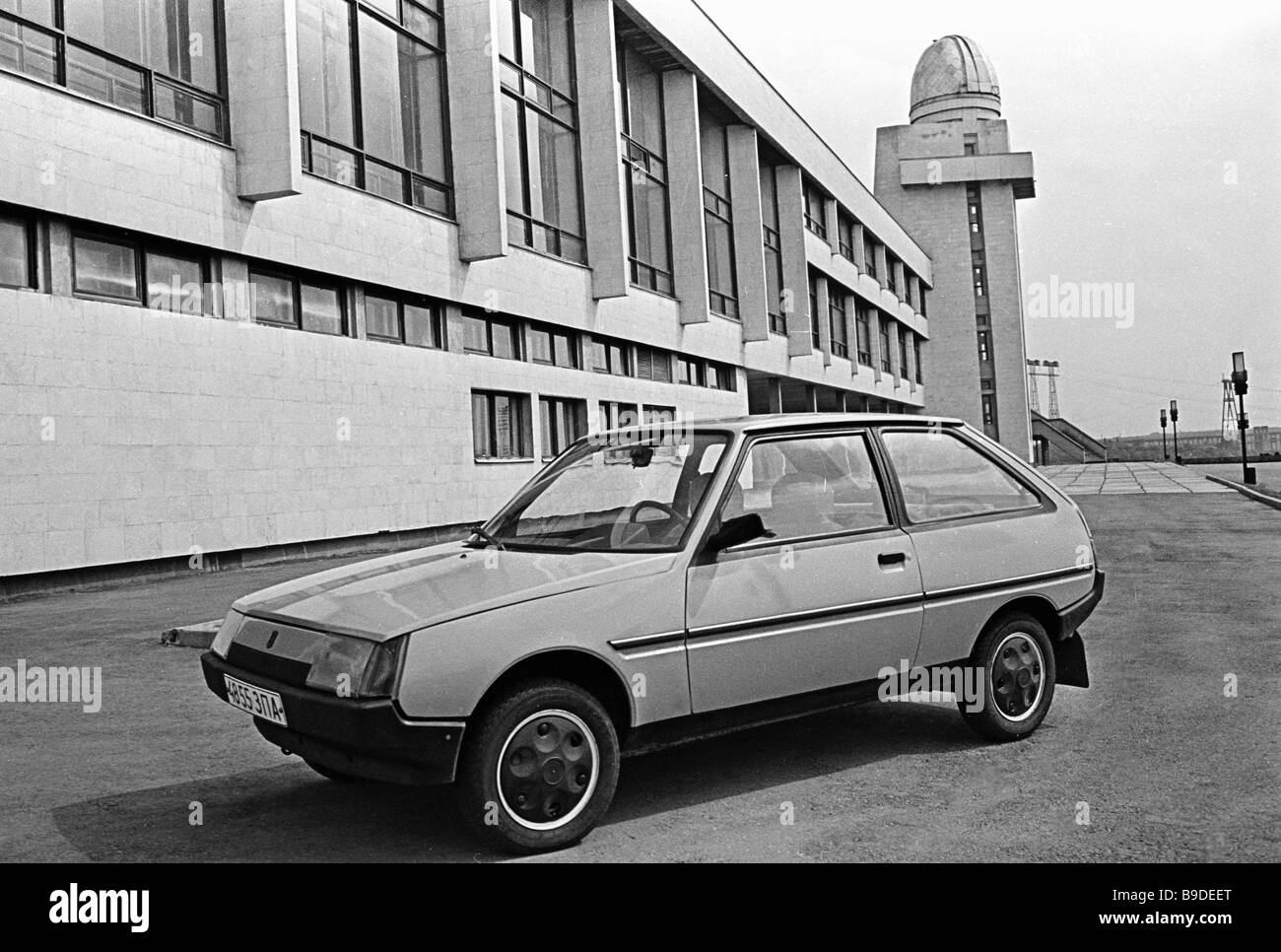 Tauria ZAZ 1102 cars are made at the Kommunar Autoworks Zaporozhye ...