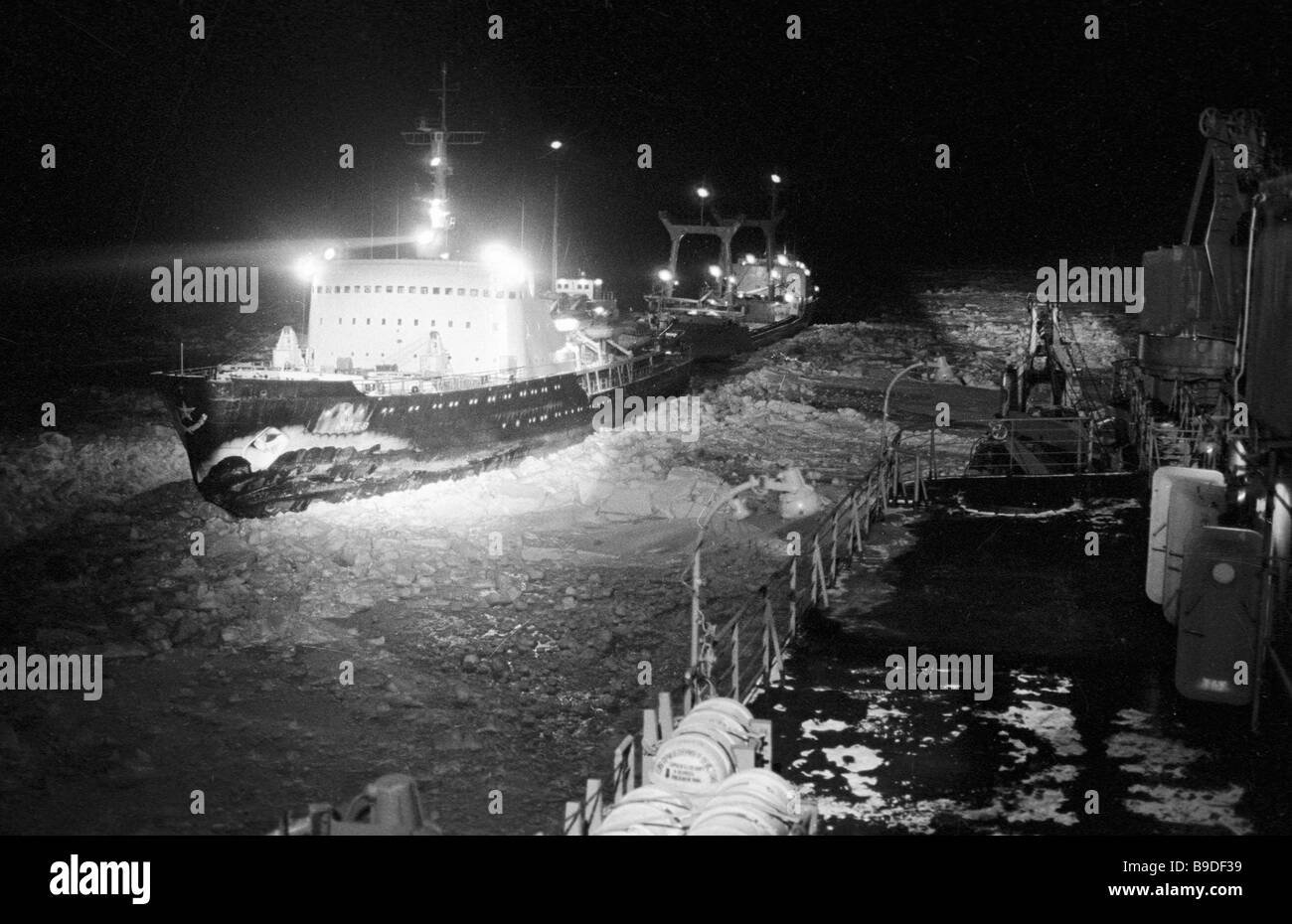 The Arktika nuclear powered icebreaker locked in the ice Stock Photo ...