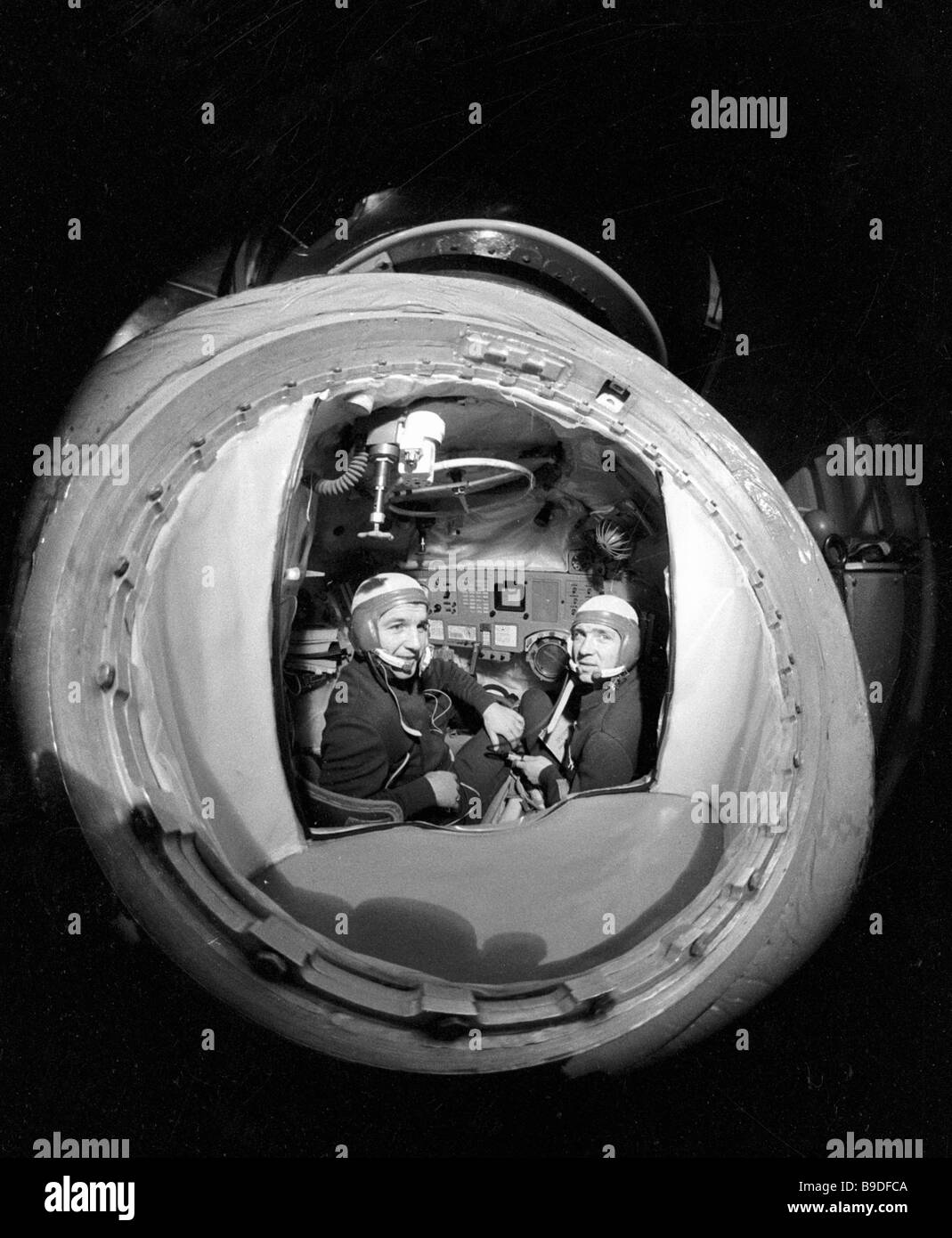 Pyotr Klimuk commander of the Soyuz 12 spacecraft and Valentin Lebedev ...