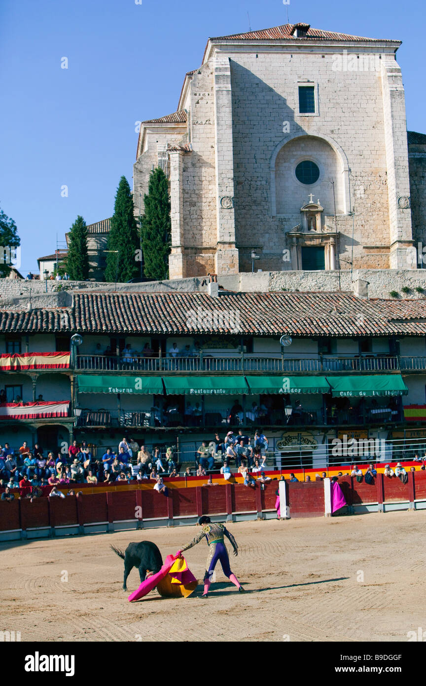 Bullfight in a public square in Chinchon Madrid Spain Stock Photo - Alamy