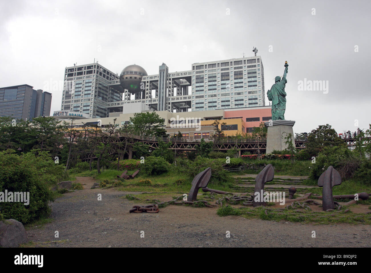 fuji tv building, odaiba, tokyo Stock Photo - Alamy