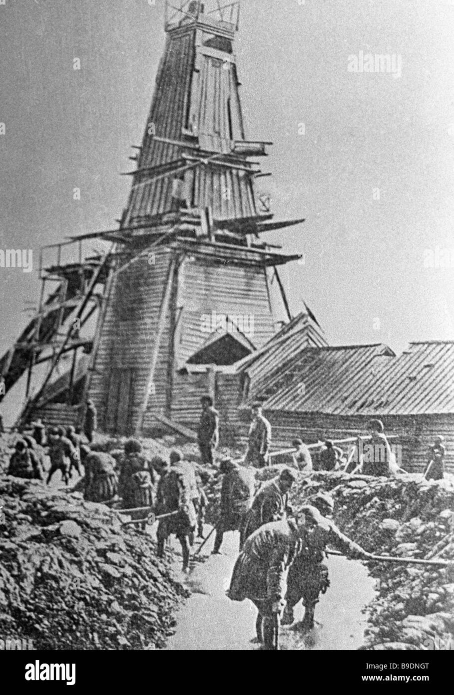 Oil prospecting in Azerbaijan Early 20th century Stock Photo - Alamy