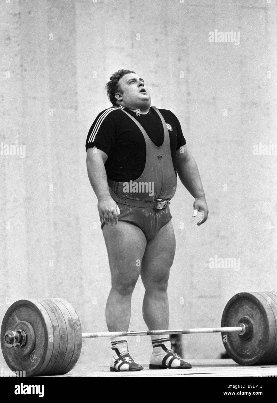 Vladimir Marchuk World champion in super heavyweight lifting Stock ...