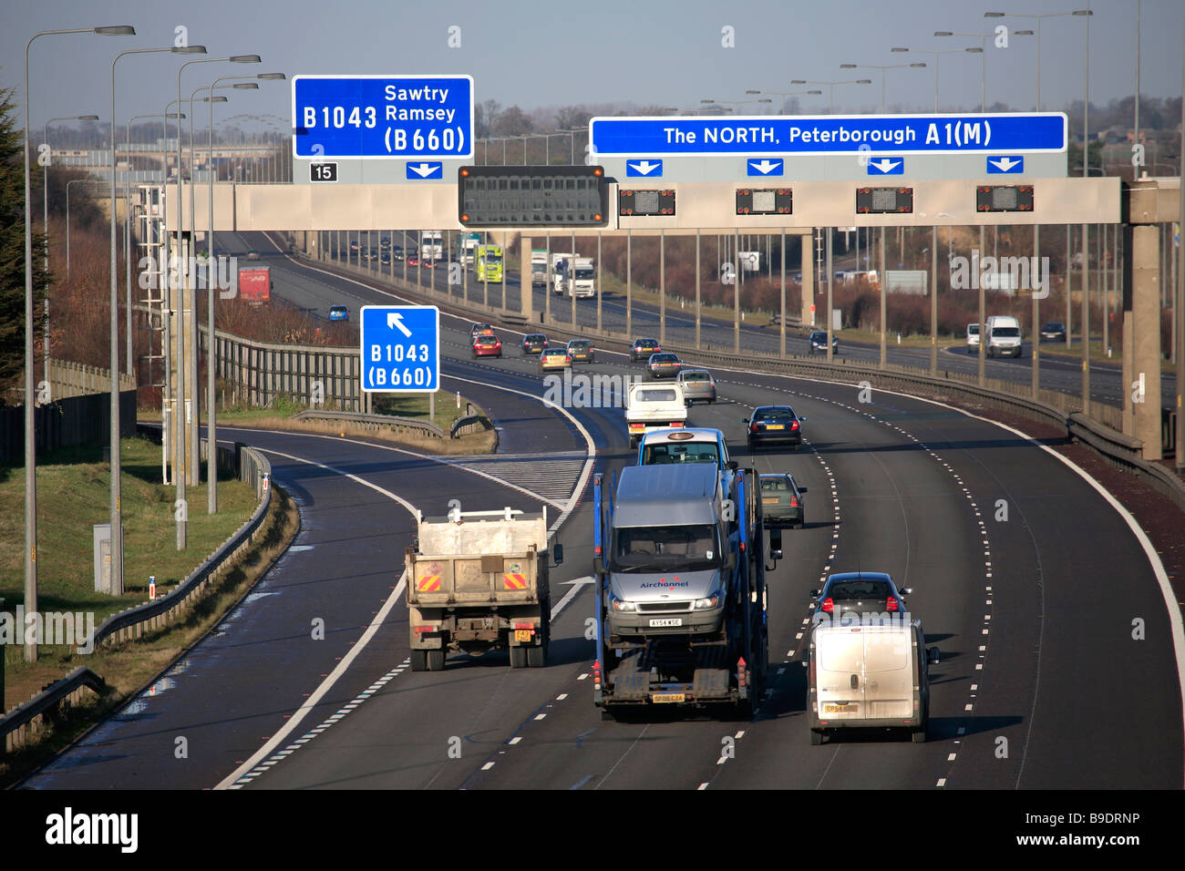 Cars and HGV Lorries Traffic on the A1/M Motorway Peterborough Stock ...