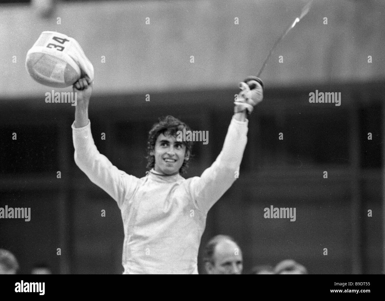 Fencer Pascal Jolyot at the XXII Olympic Games Stock Photo - Alamy