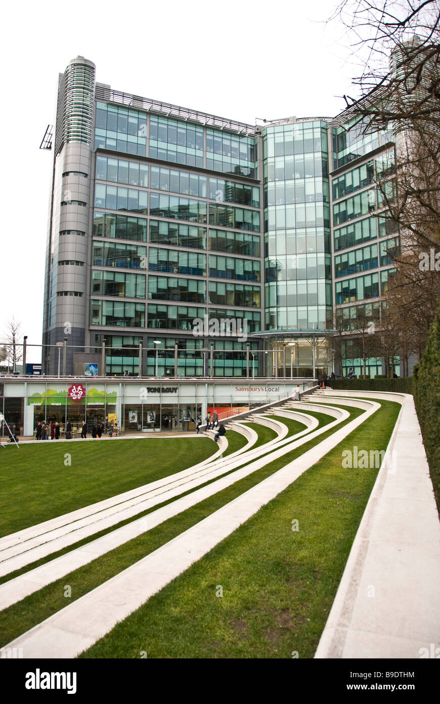 Corporate headquarters exterior hi-res stock photography and images - Alamy