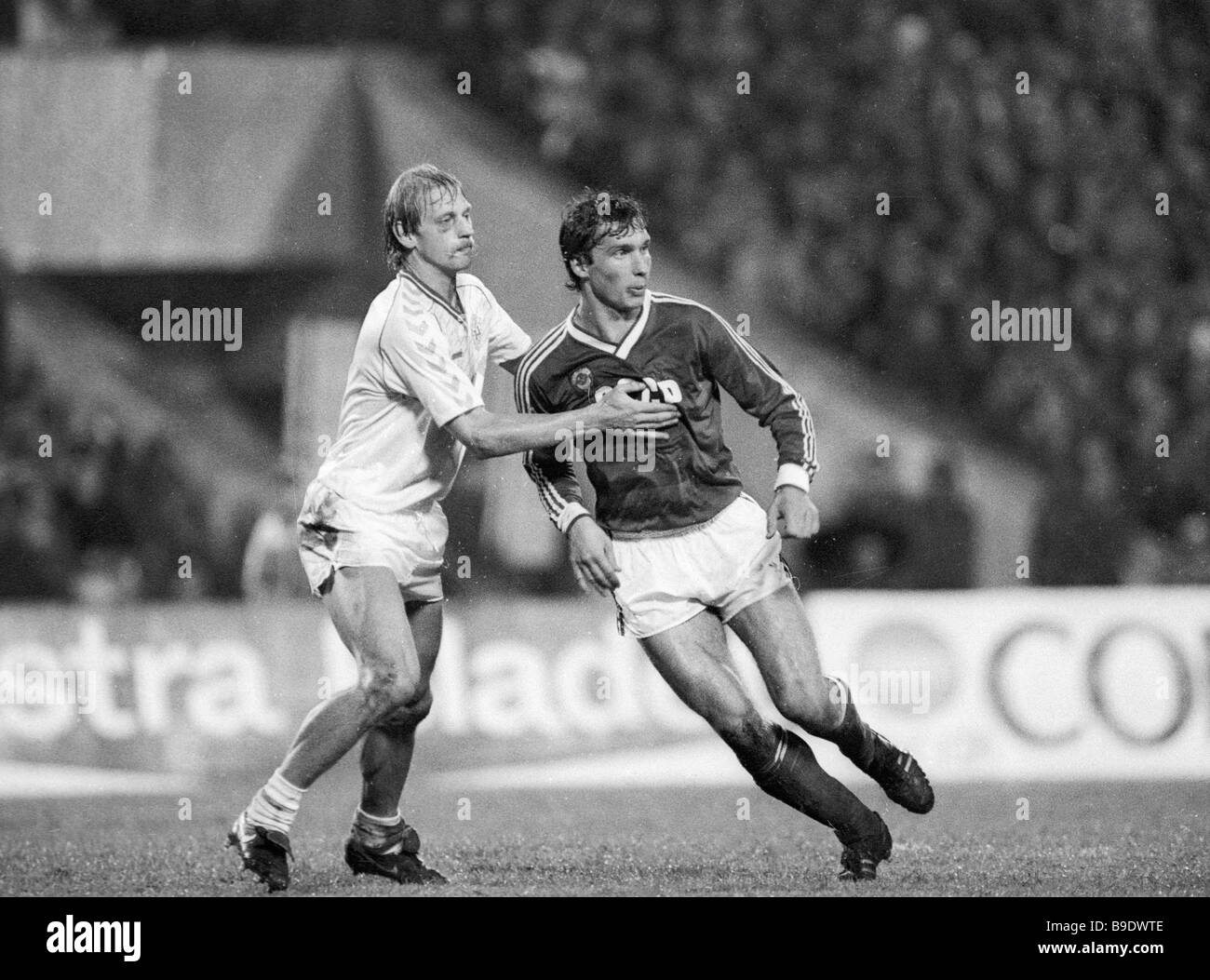 Oleg Protasov right forward of the USSR team during the world soccer ...