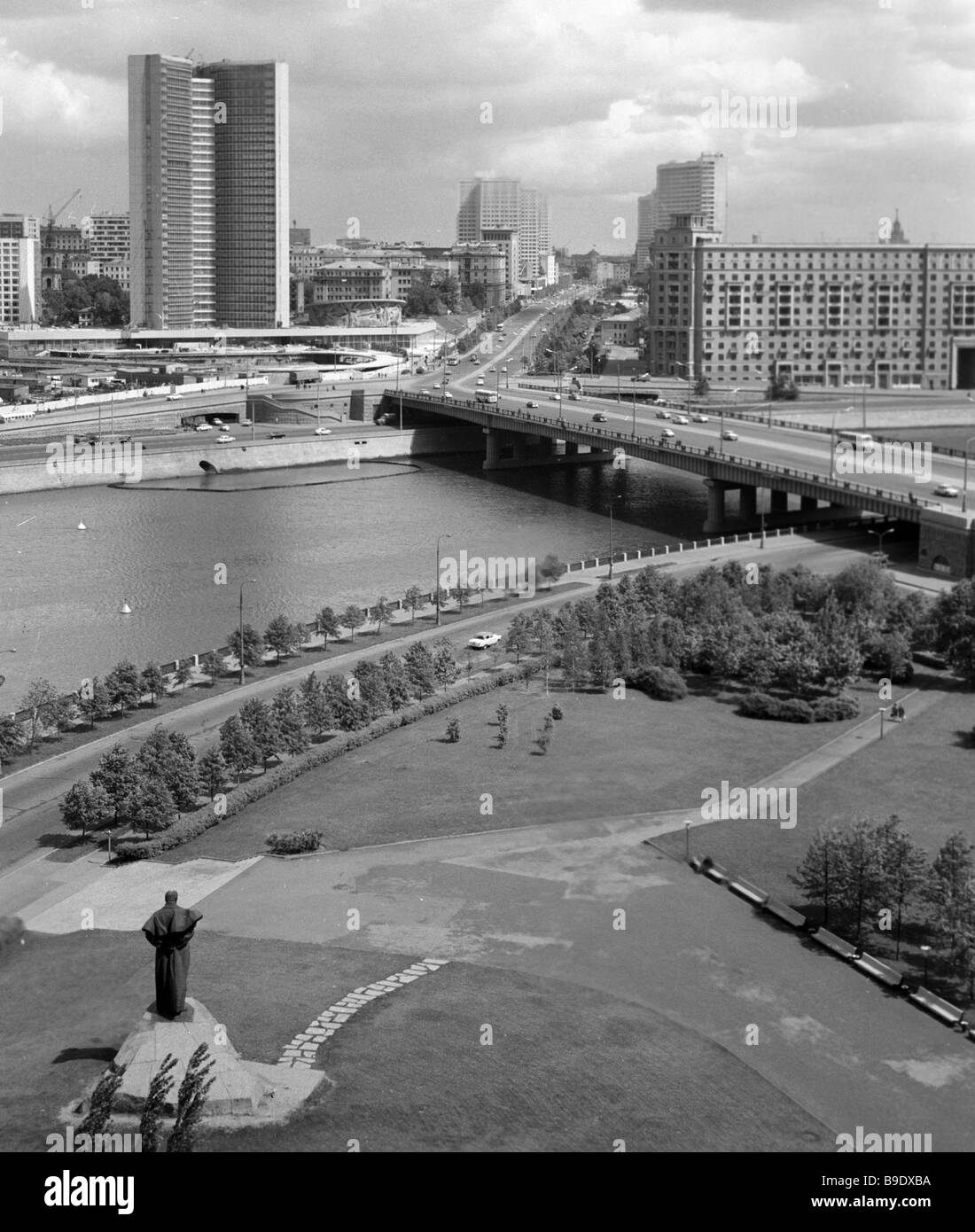 A view of Moscow s Kalininsky Avenue and the COMECON building from ...