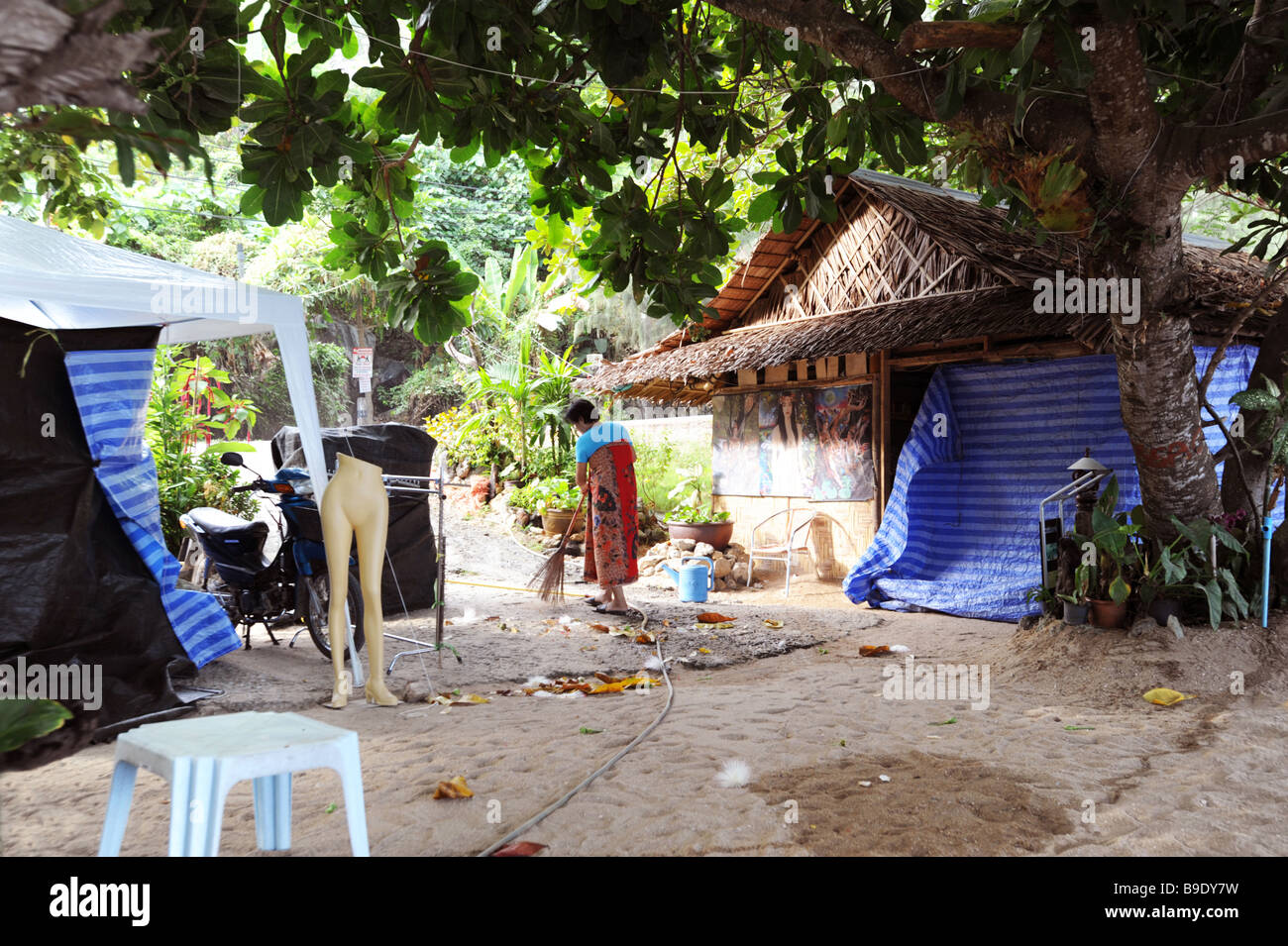 Woman thailand beach hi-res stock photography and images - Alamy