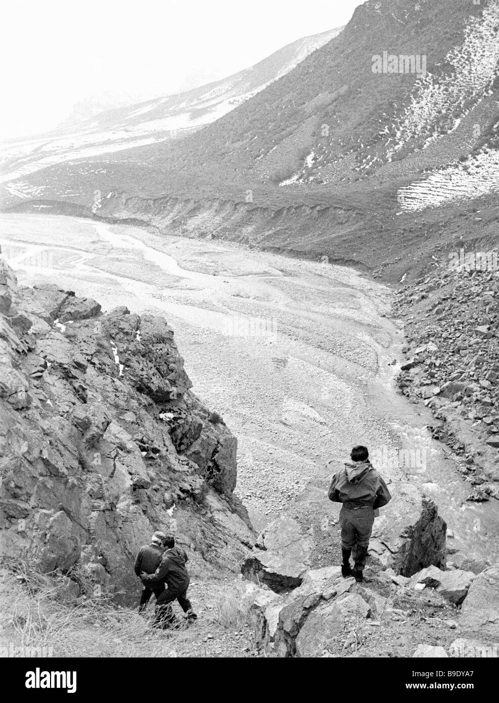 Geologists in the Alamedinsky Canyon Stock Photo - Alamy