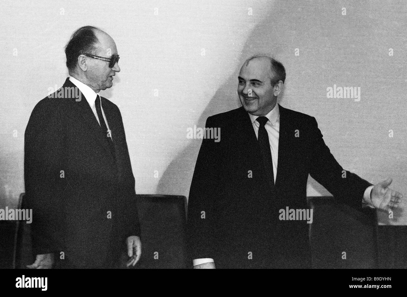 General Secretary of Soviet Communist Party Mikhail Gorbachev right ...