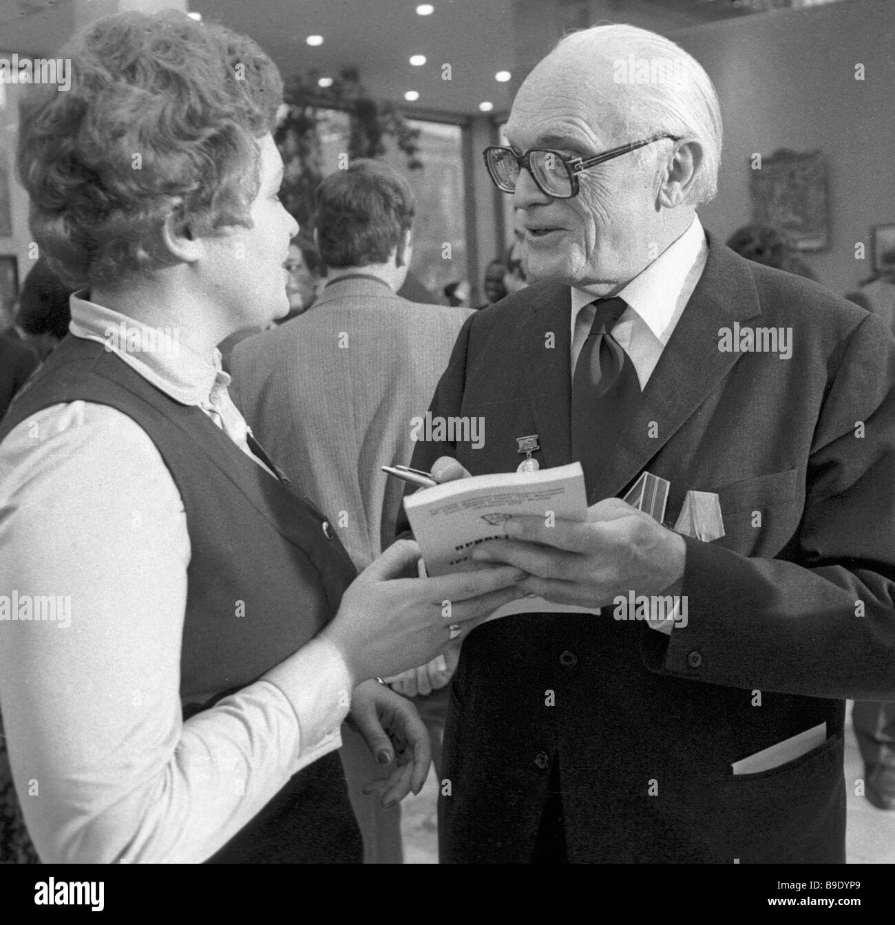 Danish cartoonist Herluf Bidstrup right during an interval between the ...