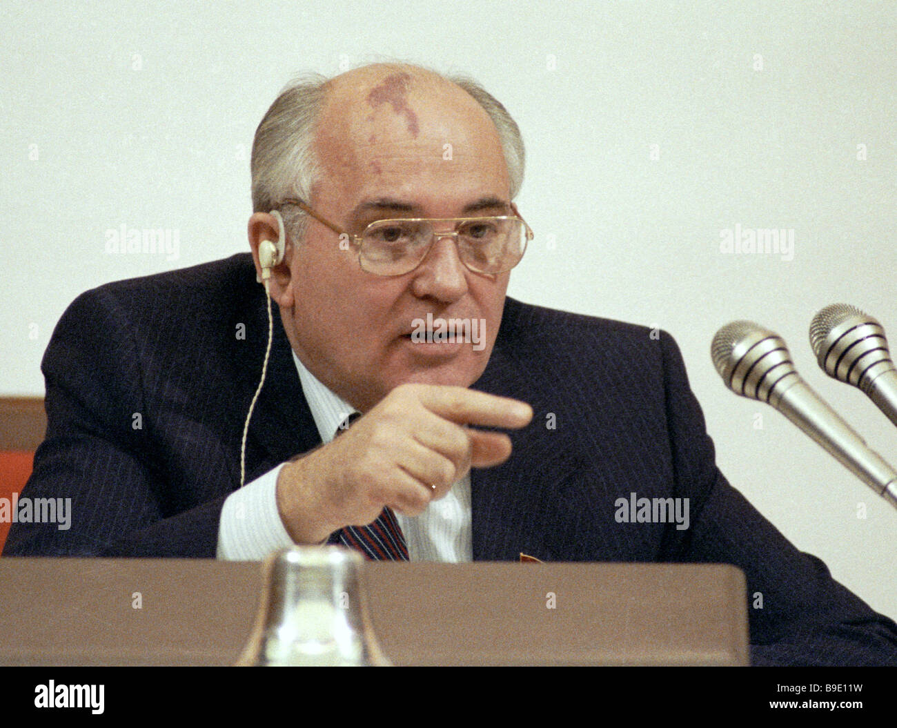 Mikhail Gorbachev High Resolution Stock Photography and Images - Alamy