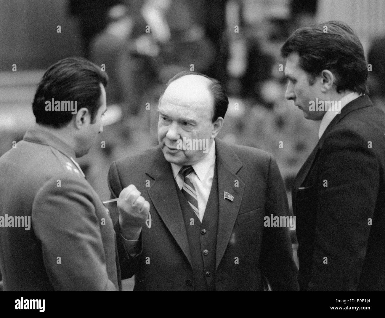 Alexander Yakovlev Secretary of the Soviet Communist Party s Central ...
