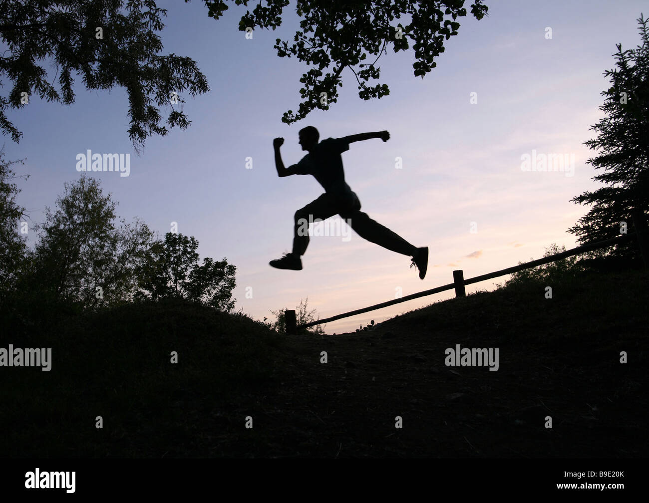 Silhouette running man hi-res stock photography and images - Alamy