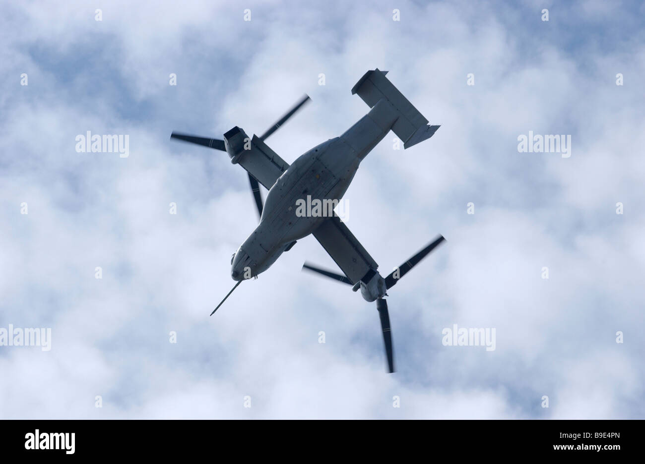 The V22 Osprey Heliplane at the Farnborough International Airshow 2006 ...