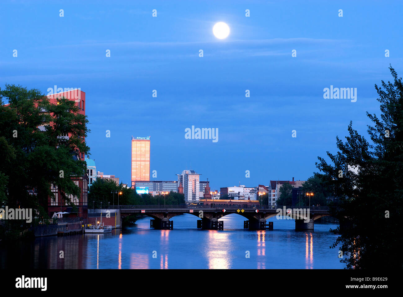 Schilling bridge hi-res stock photography and images - Alamy