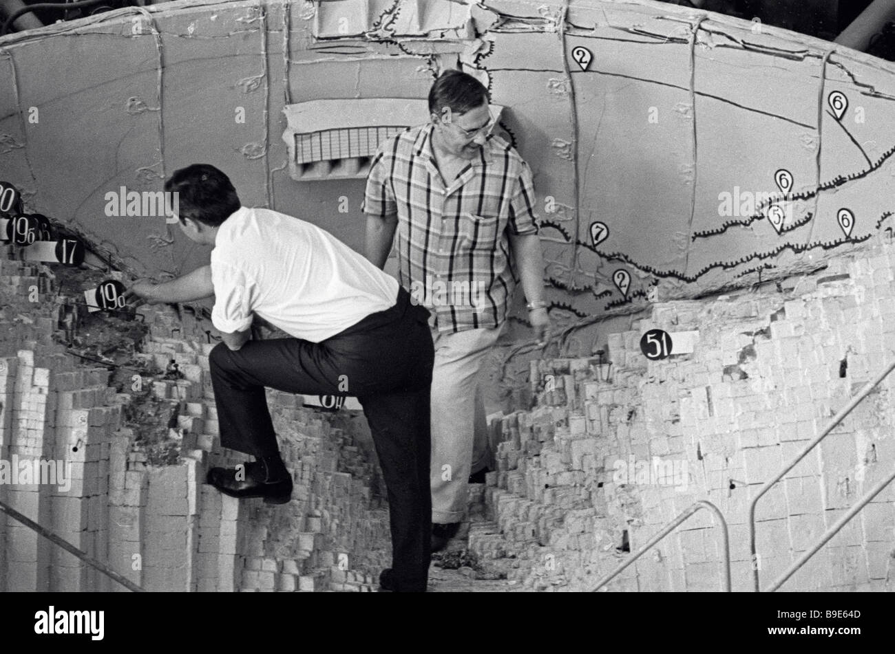Checking a model of the future dam for the Inguri River for strength at ...