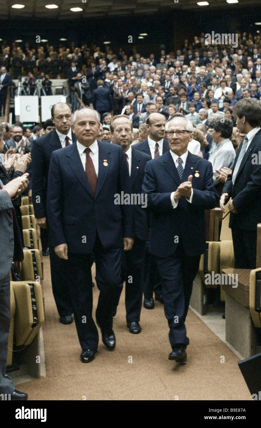 Mikhail Gorbachev CPSU Central Committee general secretary chairman of ...