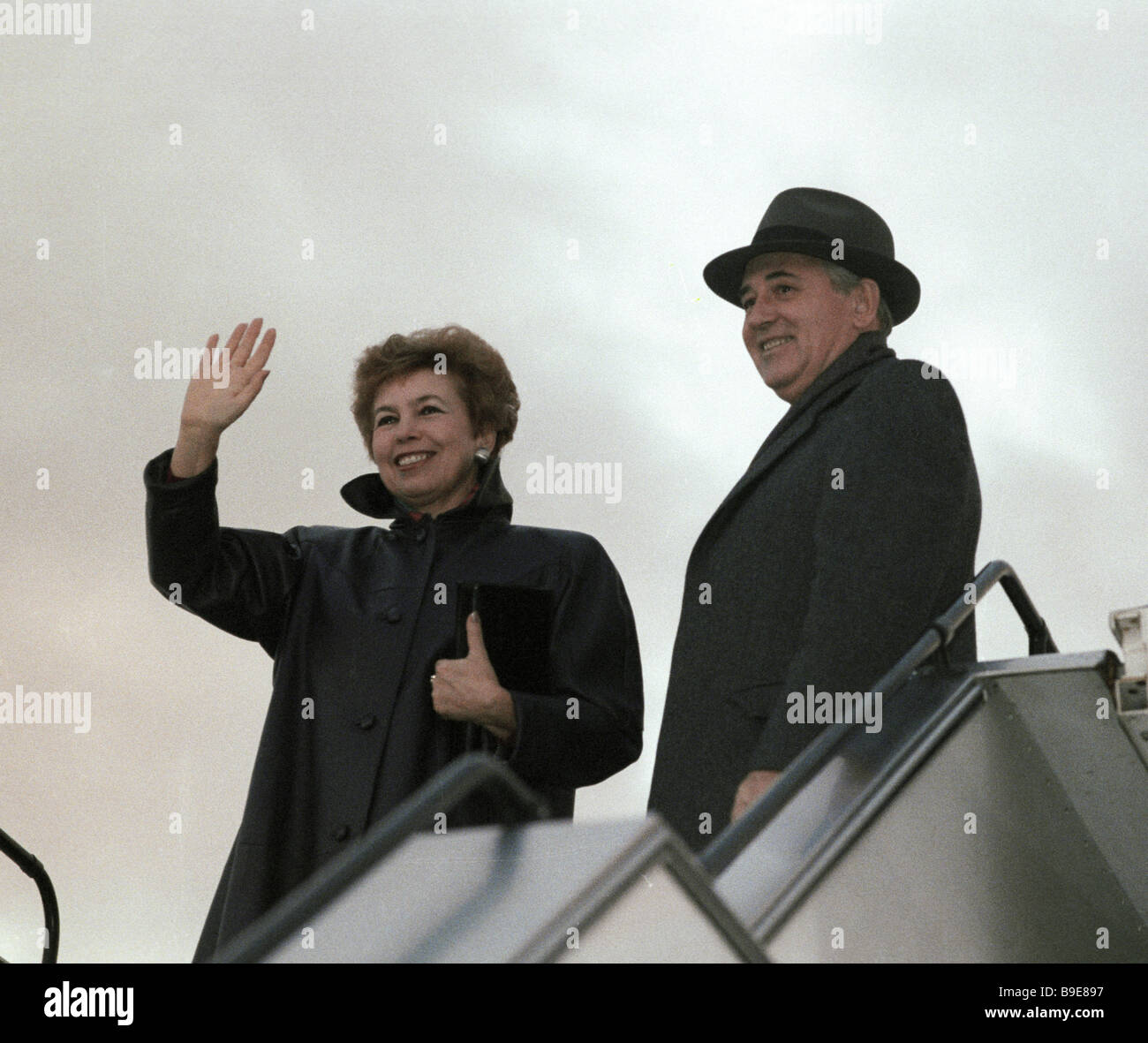 Secretary general of the CPSU Central Committee Mikhail Gorbachev right ...