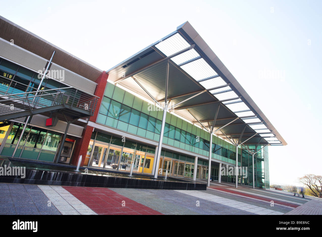 Exterior of a modern office building Stock Photo - Alamy