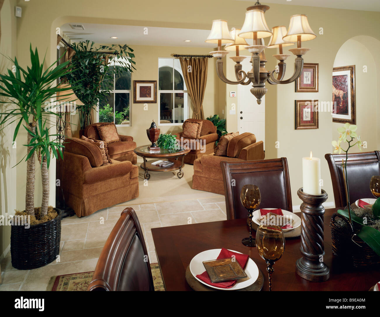 Contemporary sitting room and dining room Stock Photo - Alamy