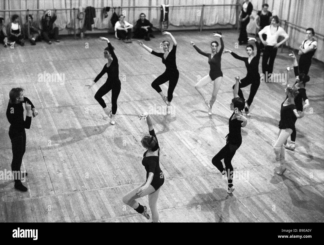 Lenin Prize winner USSR People s Artist Vladimir Vasiliev left with ...