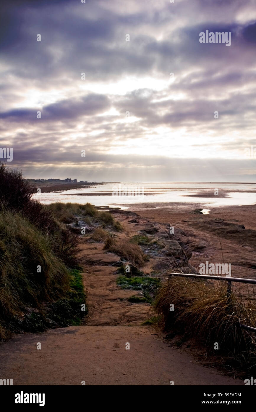 Beach at evening hi-res stock photography and images - Alamy