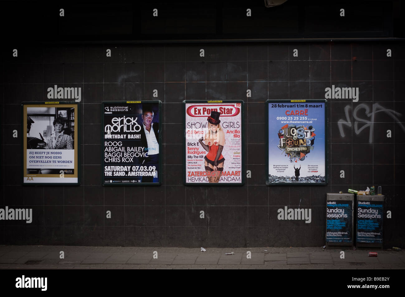 Posters on wall hi-res stock photography and images - Alamy