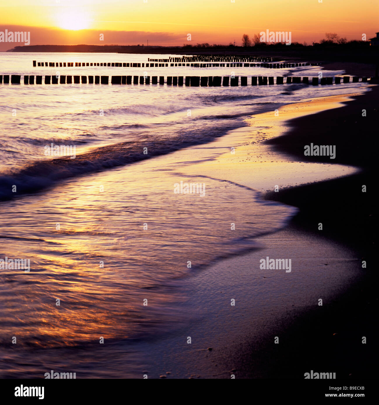Beach germany waves hi-res stock photography and images - Alamy